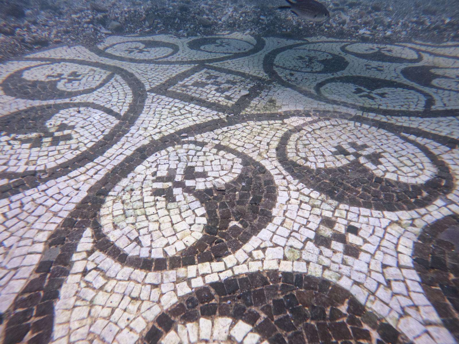 Scuba Diving Baia Naples | Underwater Roman Ruins Dive Trips